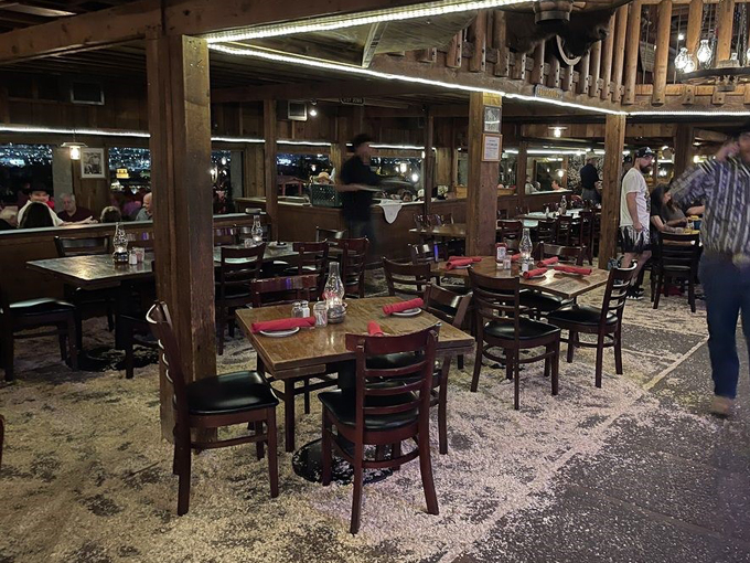 rustler&rsquo;s rooste 3