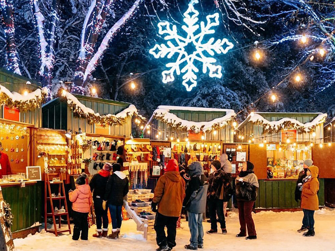 Sam's Christmas Village 2