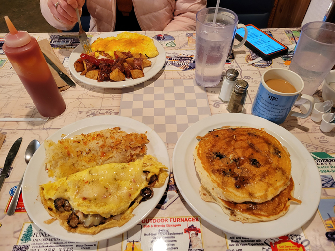 Shirley's In The Woods Cafe 3