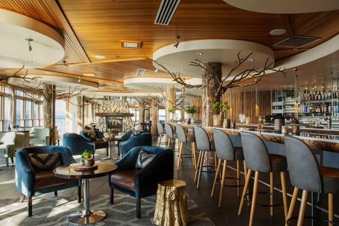 Six Seven Restaurant