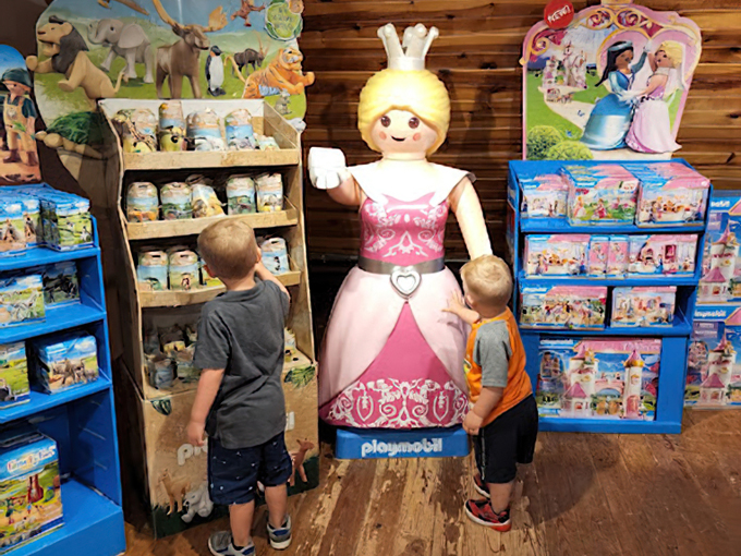 the smiley barn toy candy store 8