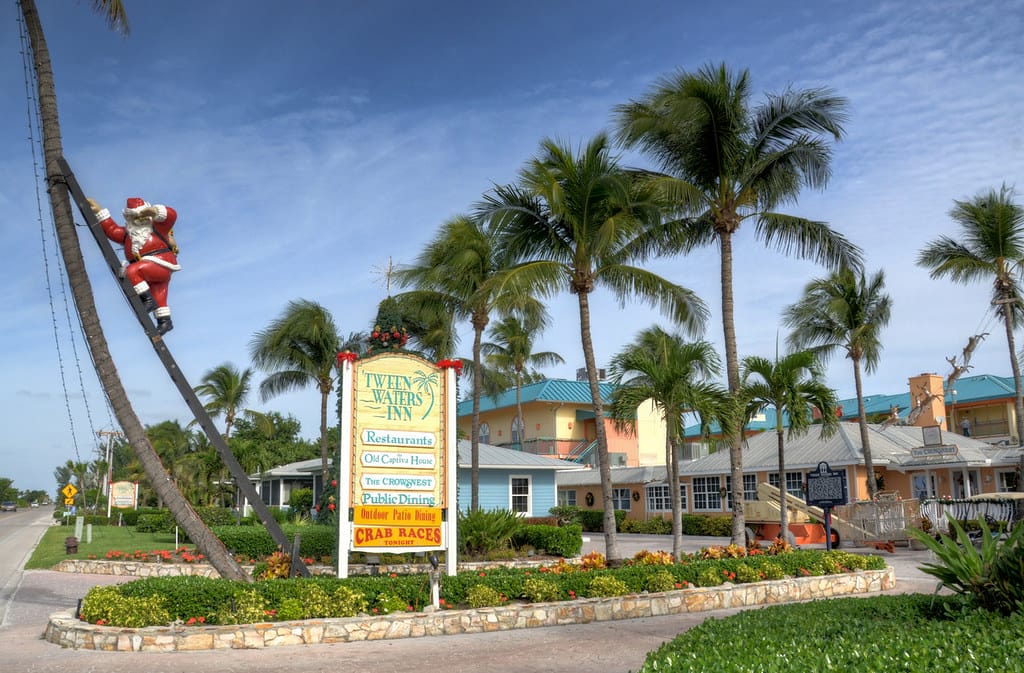 The holiday decorations at Tween Waters Inn