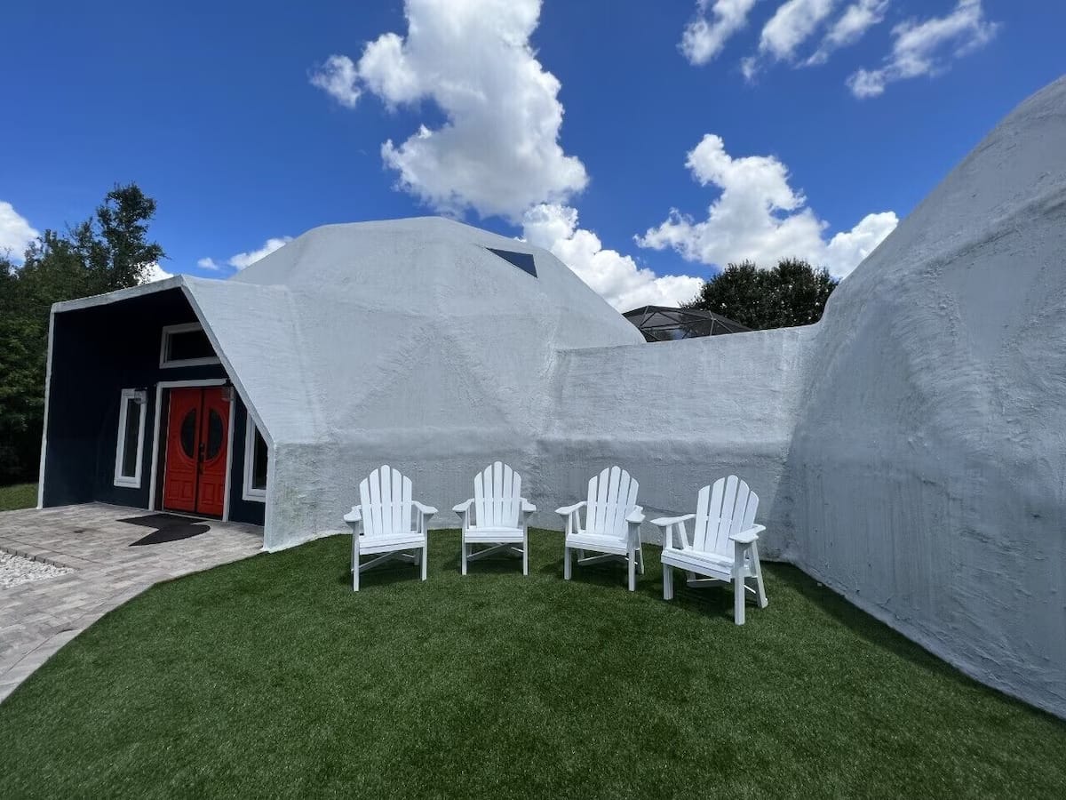 The property grounds with outdoor chairs.