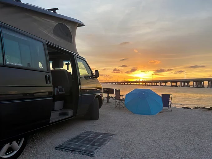 Vintage VW Campervan 8