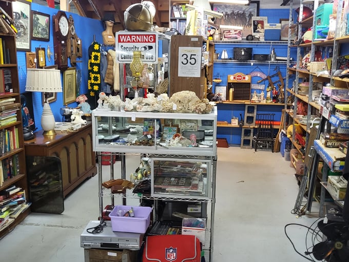 wallys treasures antique mall 3