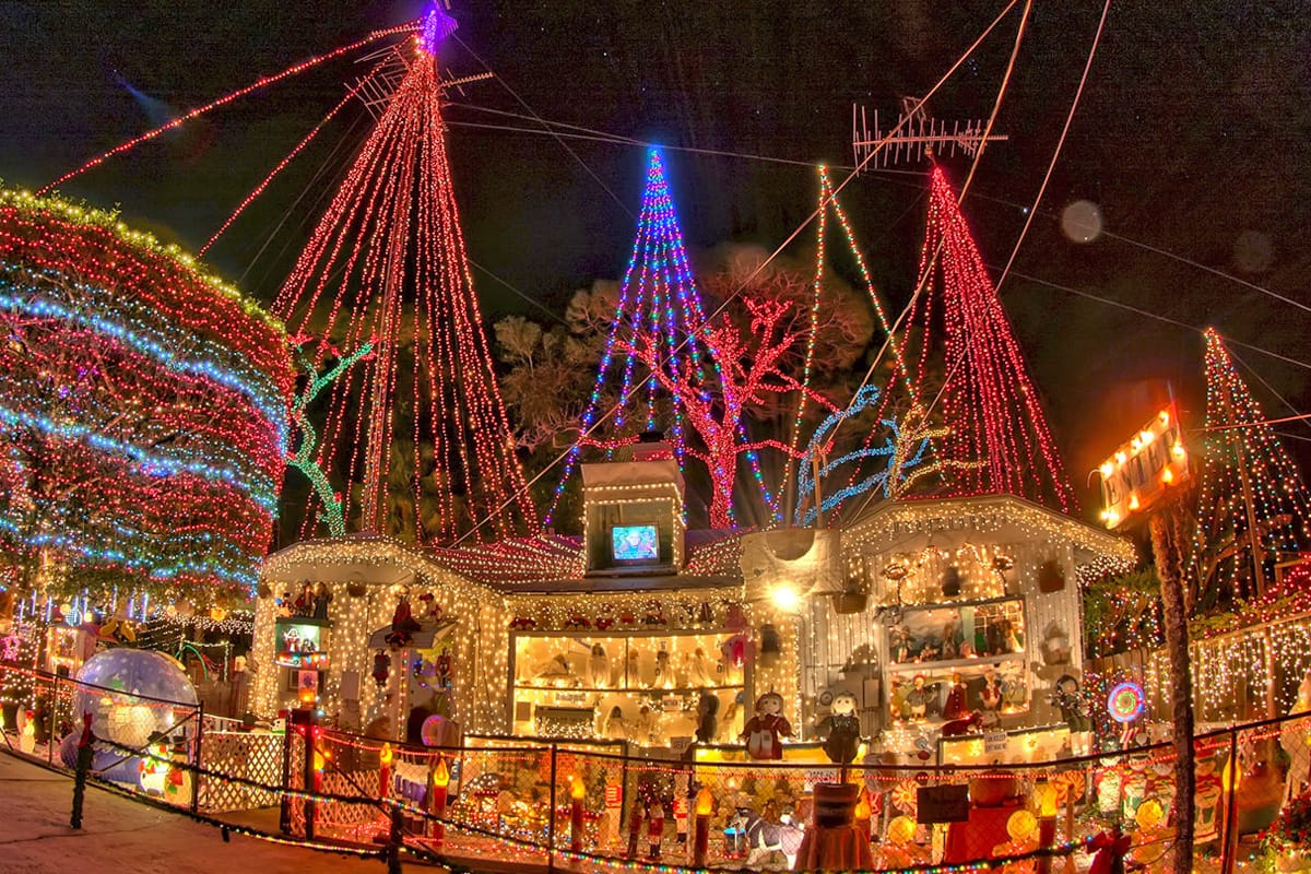 A glistening night at Oakdale Christmas House.