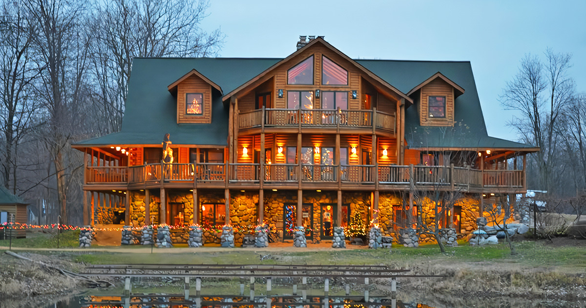 christmas michigan log home ftr