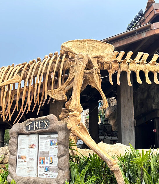 dinosaur themed restaurant florida ftr