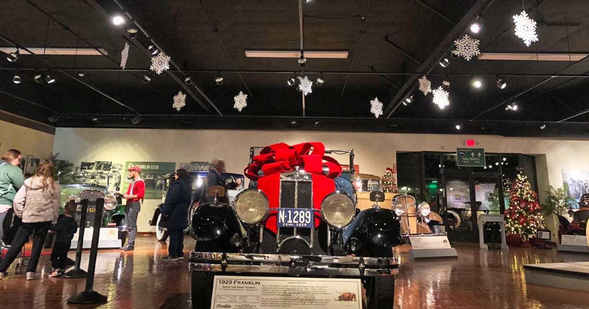 holiday light drive michigan ftr