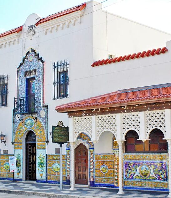 largest restaurant in florida ftr