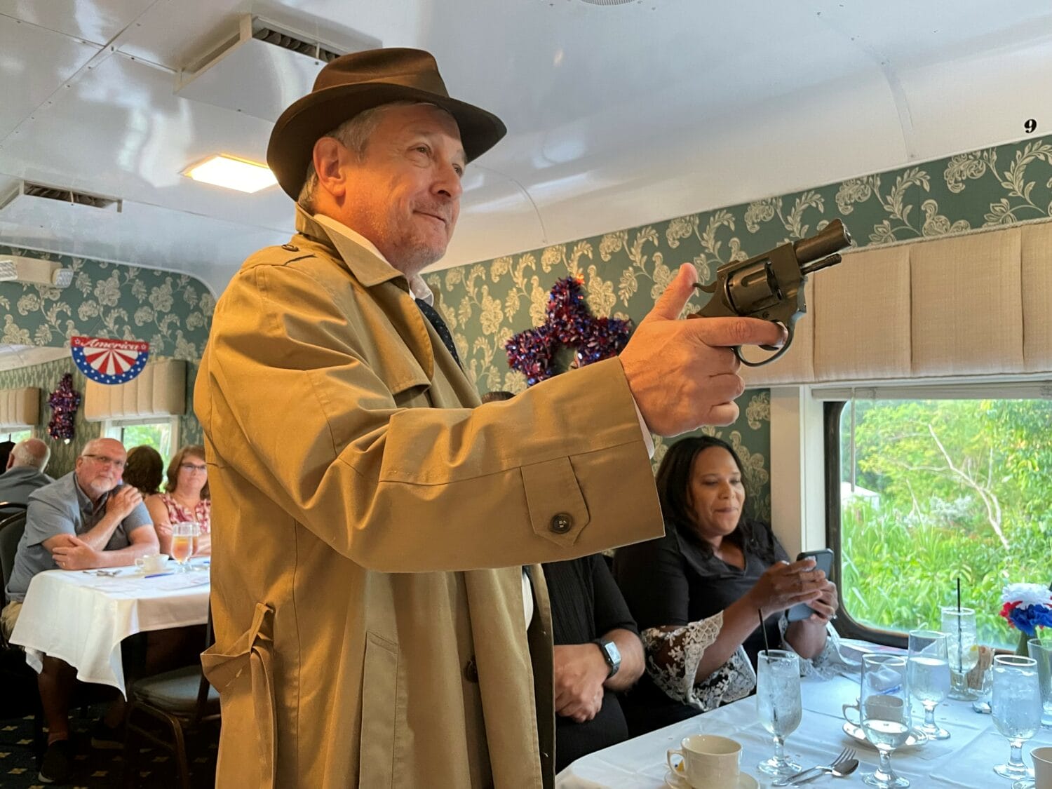 the murder mystery show