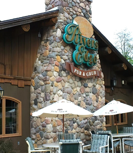 unique aquarium restaurant wisconsin ftr