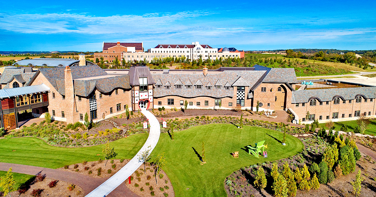 wisconsin majestic hogwarts building ftr