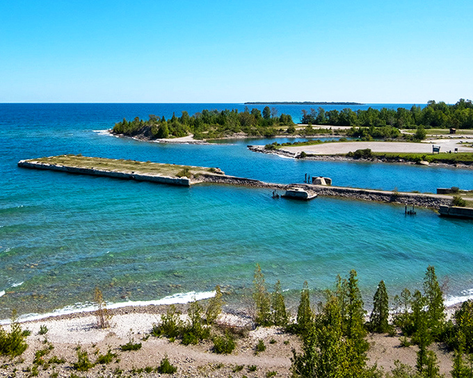 Welcome to nature's time machine &ndash; Rockport's pristine shoreline invites explorers to discover treasures both ancient and new.