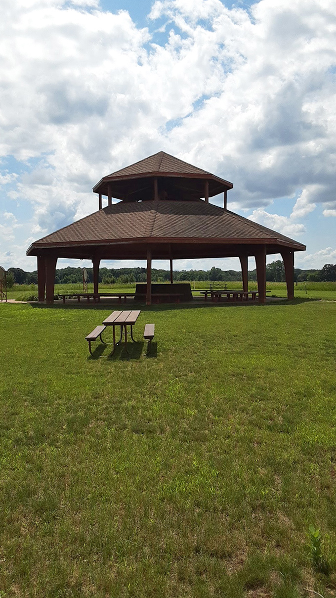 The park's pavilion offers shelter and gathering space for visitors, a modern counterpoint to the ancient community spaces that once existed here thousands of years ago.