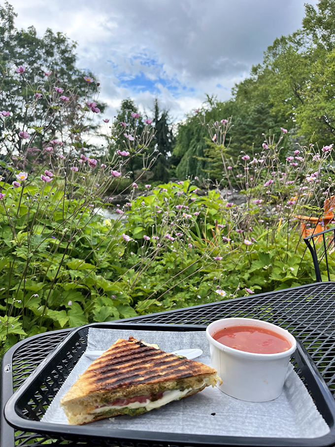 Dining among the flowers beats your desk lunch by approximately one million percent, give or take a few thousand.
