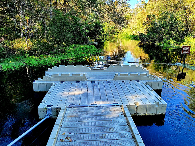 A floating dock provides easy river access &ndash; your gateway to hours of drifting without a care in the world.
