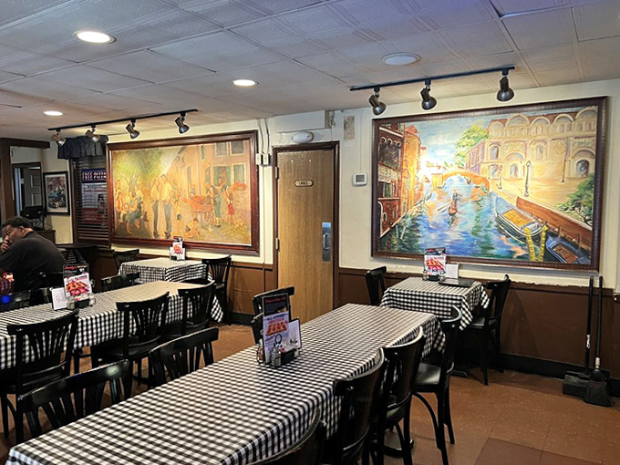 Those Italian murals transport you straight to Venice while you wait for your Detroit-style pizza &ndash; culinary time travel at its finest!