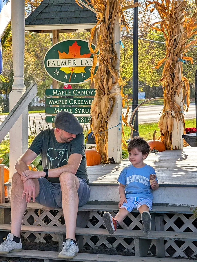 Families gather on the porch steps with their creemees, creating the kind of wholesome scene that makes you believe in small-town magic again.