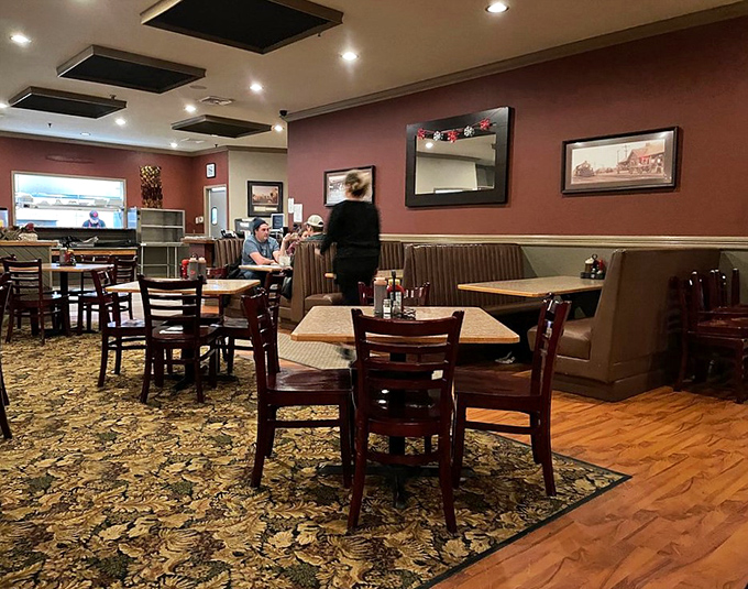 Comfortable booths and tables arranged for conversation &ndash; dining room democracy where everyone from truckers to teachers unites under the flag of good food.