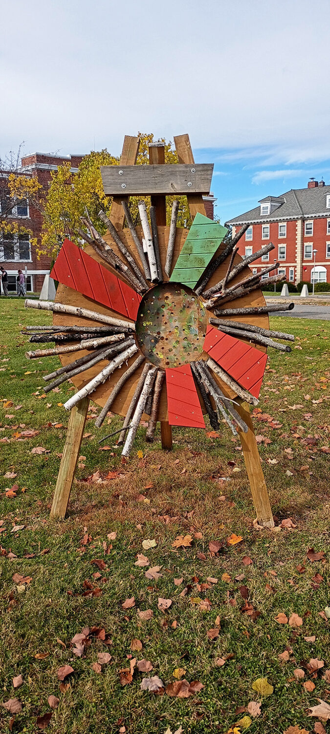 This creative solar representation combines natural materials with vibrant colors, turning astronomical education into roadside art that stops traffic.