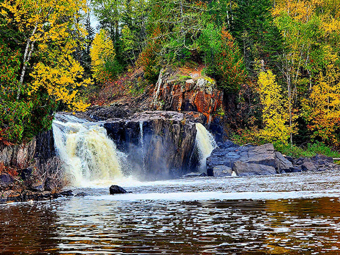This intimate waterfall might be smaller than its famous neighbor, but what it lacks in height it makes up for in charm.