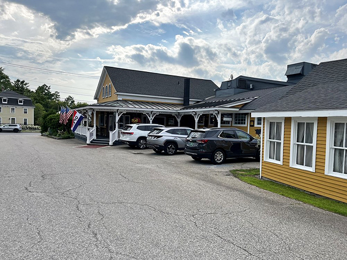 The parking lot fills quickly on weekend evenings &ndash; locals know to arrive early or make reservations to secure their spot at this beloved Middlebury institution.