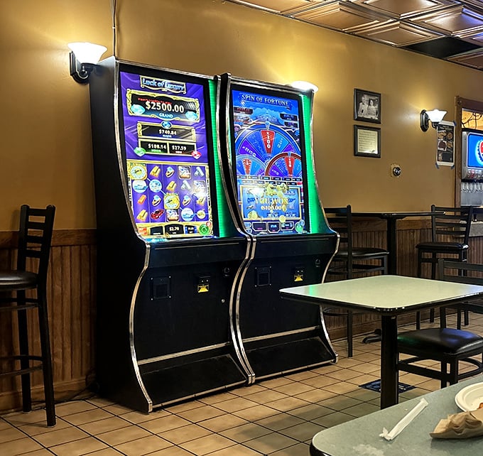Gaming machines add a touch of entertainment while you wait for your food – though the anticipation is entertainment enough.