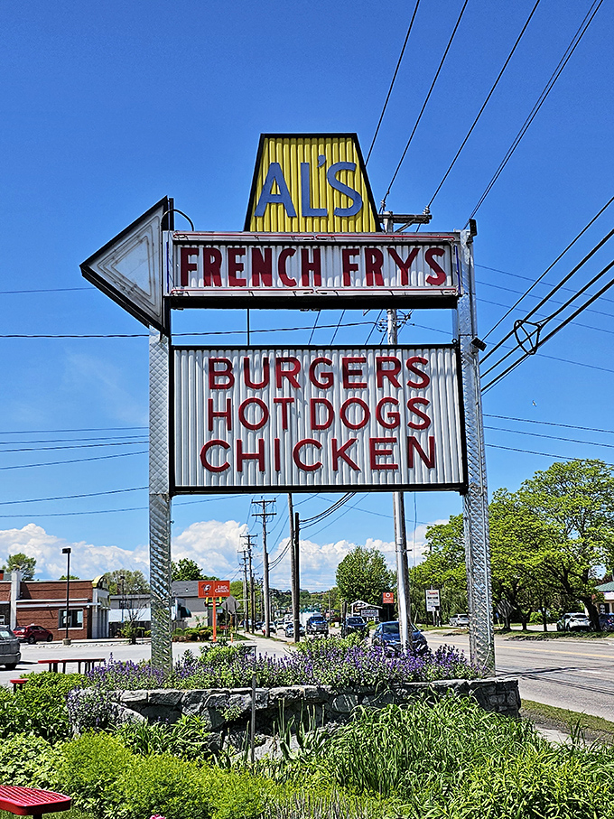 The sign says it all &ndash; BURGERS, HOT DOGS, CHICKEN &ndash; simple promises that Al's has been keeping deliciously for generations.