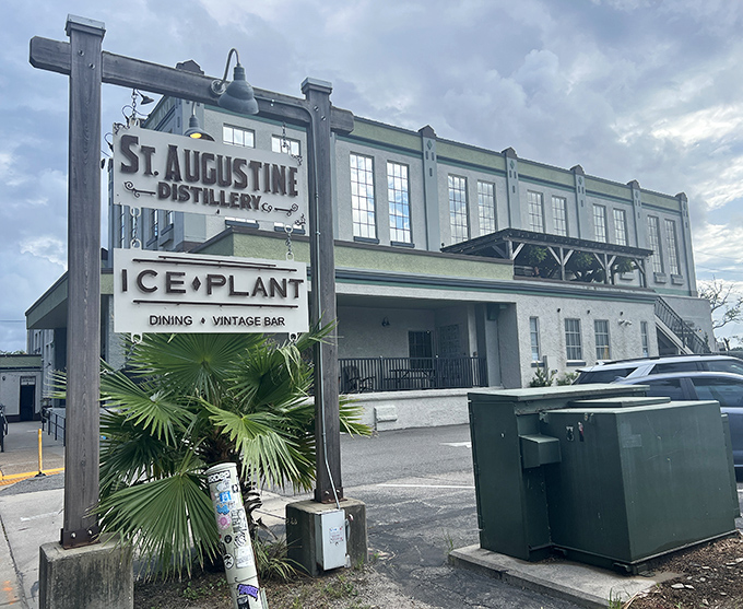 From the outside, you'd never guess the culinary magic happening within these walls, where an ice factory has transformed into a gastronomic hotspot.