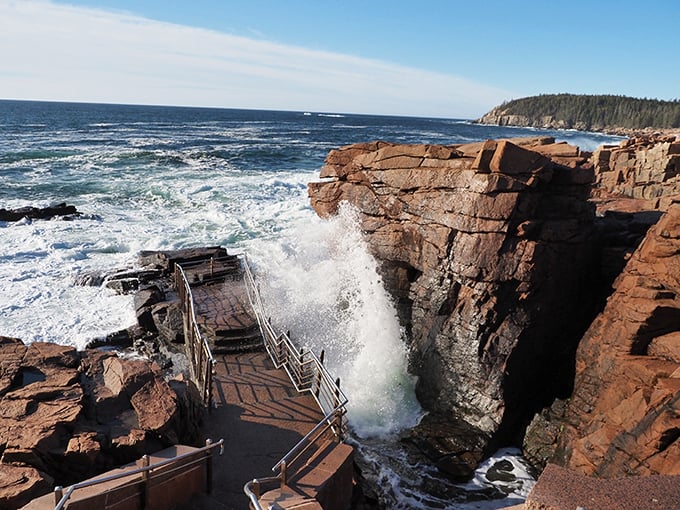 When waves crash into this narrow inlet, the compressed air creates a thunderous boom that'll rattle your insides like a bass speaker.
