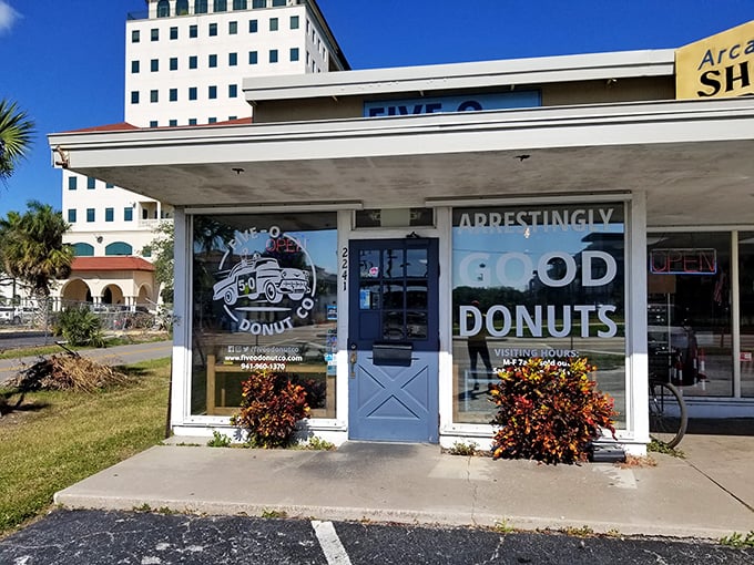 "Arrestingly Good Donuts" isn't just clever marketing &ndash; Five-O's police-themed shop in Sarasota delivers criminal levels of deliciousness.