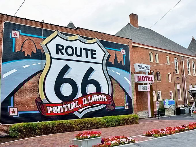 The colorful Route 66 mural in Pontiac welcomes road trippers to one of the best museums dedicated to America's most famous highway.
