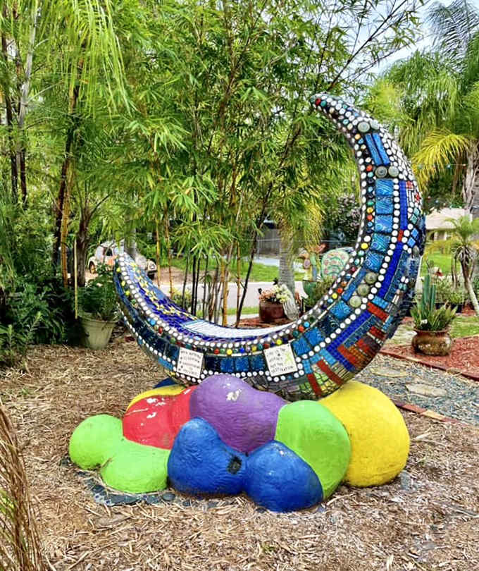 This crescent moon sculpture proves that even the night sky isn't safe from Whimzeyland's artistic touch. Celestial beauty with earthly pizzazz!