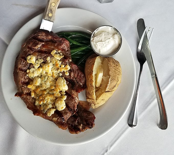 A perfectly cooked steak topped with compound butter – when beef meets brilliance, this is what happens.
