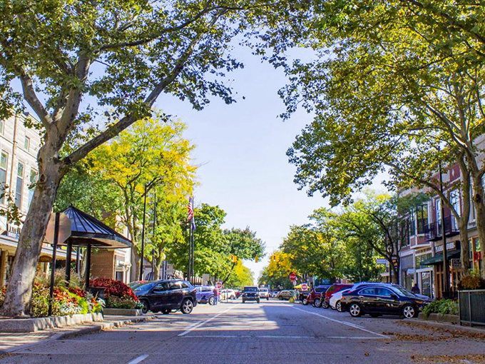 Tree-lined streets and brick sidewalks make Holland's shopping district feel like a European village dropped into the Midwest.