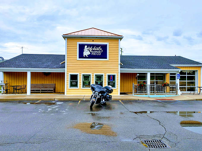 Achatz Pie Company's sunny yellow building stands ready to brighten your day &ndash; and your dessert plate &ndash; in charming Armada.