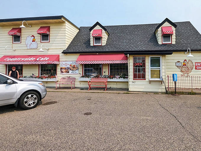 The red-checkered awnings and charming architecture of Peg's Countryside Cafe make it impossible to drive by without stopping. A Medina landmark serving breakfast worth waking up for!