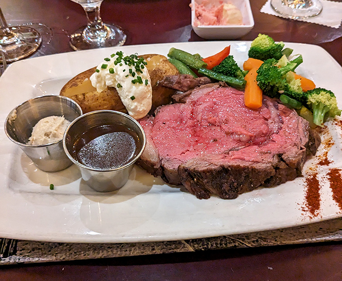 The Turquoise Room's inviting interior features Southwestern design elements that celebrate the rich cultural heritage of Arizona.