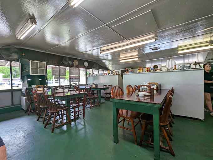 The screened porch at Peebles offers the perfect Florida dining experience without the mosquito tax.