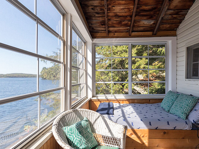 Wake up to lake views so stunning, you'll wonder why alarm clocks were ever invented.