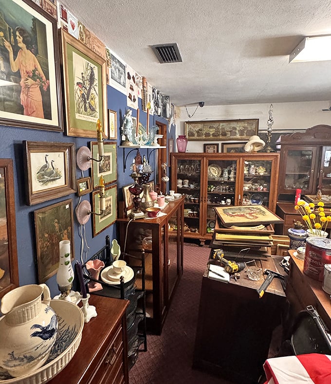 Lost Ark Cats and Antiques: behind this Victorian facade lies a wonderland of curiosities where time-worn treasures await their next chapter.