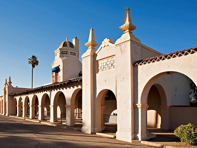 Ajo's Spanish Colonial plaza dazzles with its pristine white arches and distinctive architecture – a surprising Mediterranean touch in the Arizona desert.