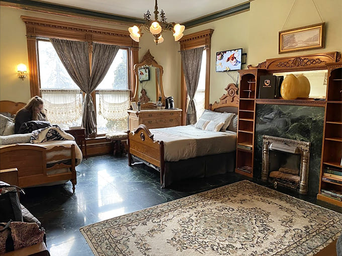 Guest rooms blend historic charm with modern comfort, because sleeping on authentic Victorian mattresses would be historically accurate but physically terrible.