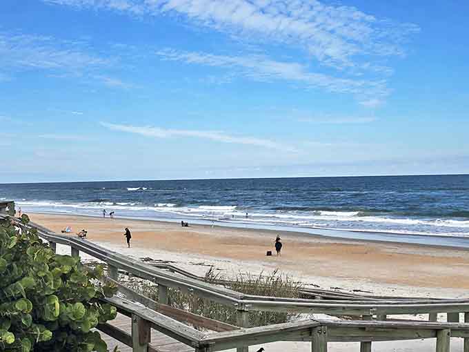 Beach access points dot the eastern portion of the Loop, where wooden stairs invite you down to sugar-sand shores and rhythmic waves.