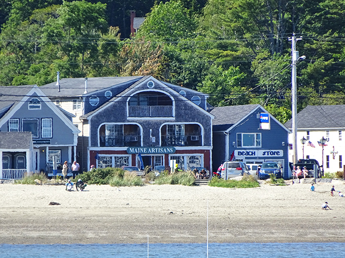 Stroll along the sandy shore of Lincolnville and enjoy a charming afternoon exploring local treasures at these quaint beachfront shops.