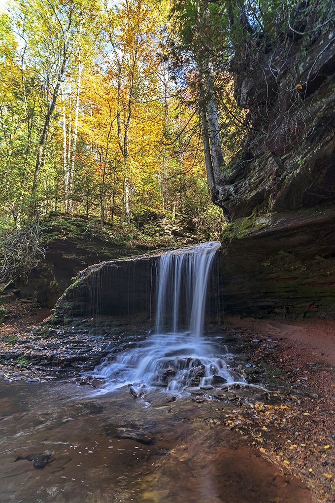 Lost Creek Falls' delicate ribbon of water creates a peaceful woodland sanctuary, rewarding those who make the journey.
