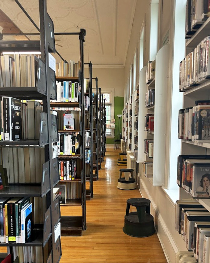 Follow this path to literary enlightenment! The polished wood floors have guided book lovers from both nations for generations.