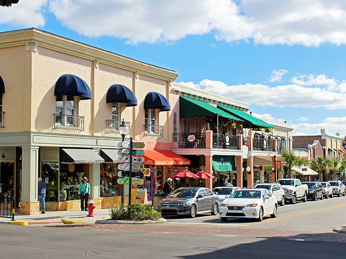 Mount Dora's downtown shops create a retail therapy experience that big malls can only dream about &ndash; personal, unique, and utterly browsable.
