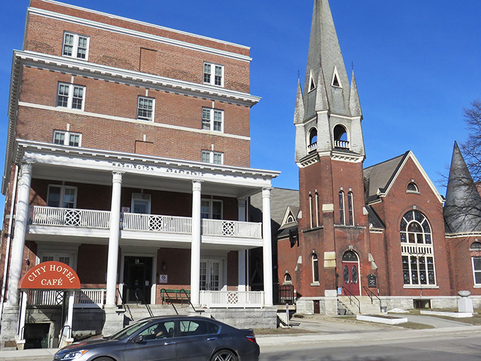 The City Hotel and Caf&eacute; offers visitors a taste of historic Vermont hospitality in a beautifully preserved building.